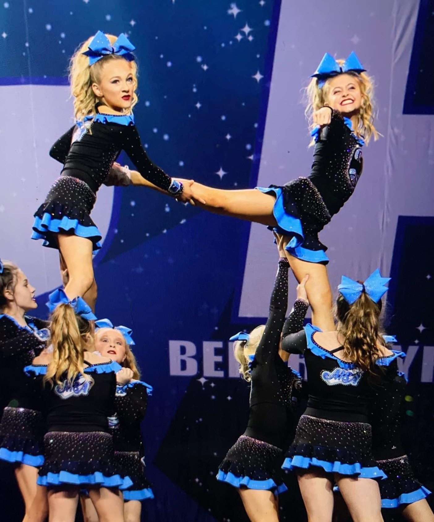 Cheer Scale On The Beach